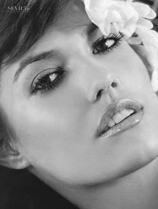 Alexandra S. | Model Agency | İce Modelmgmt